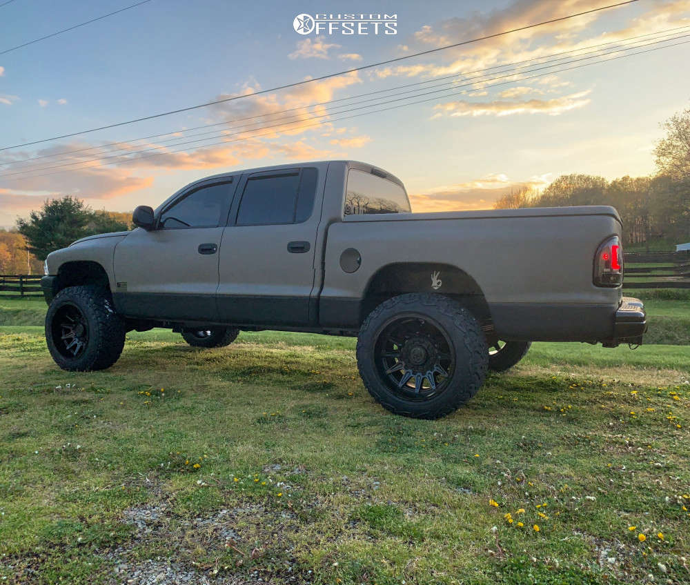 2002 Dodge Dakota with 20x12 -44 Anthem Off-Road Liberty and 285/55R20 ...
