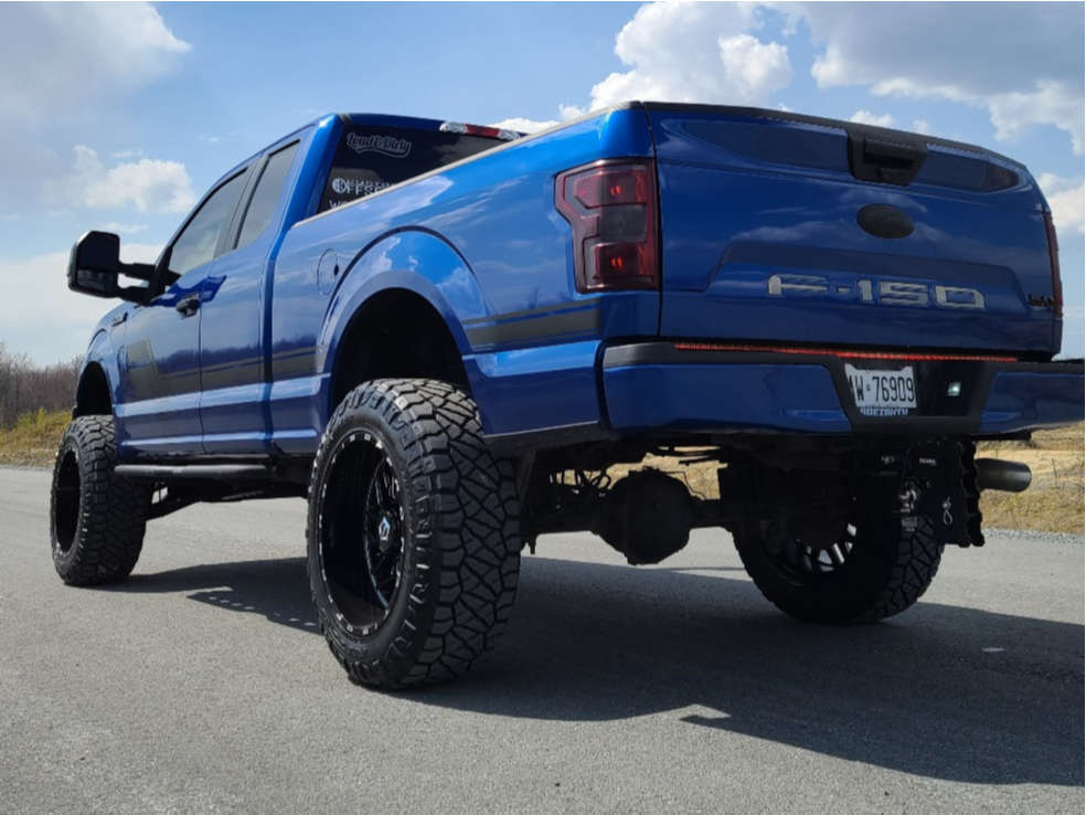 2018 Ford F-150 with 22x12 -44 TIS 544BM and 37/12.5R22 Nitto Ridge ...