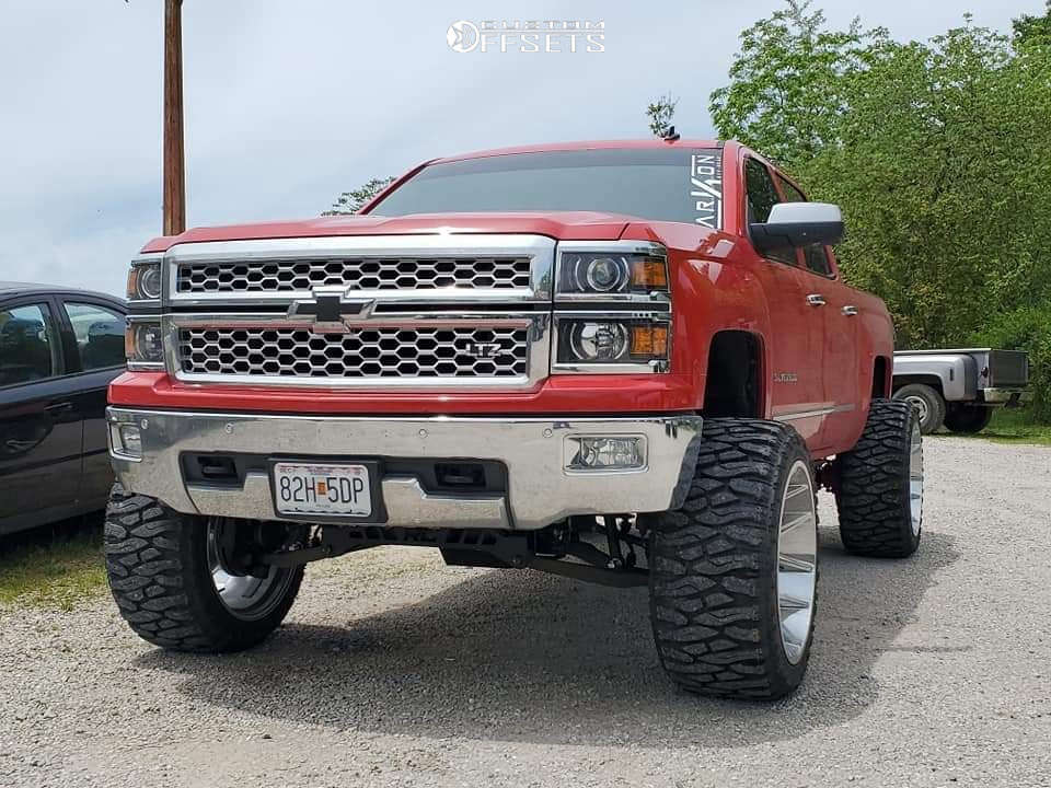 2014 Chevy Lift 2014 Chevy Silverado 2.5" Rough Country Lift, 20X9