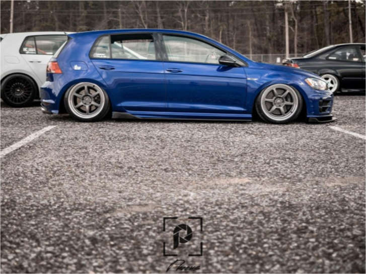 2016 Volkswagen Golf R with 18x9.5 36 Kansei Roku and 225/40R18 Federal ...
