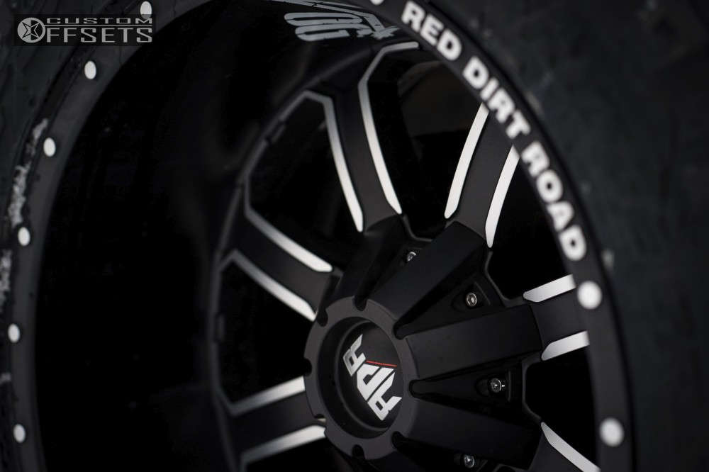 2004 Chevrolet Tahoe with 20x12 -44 Red Dirt Road Rd01 and 33/12.5R20 ...