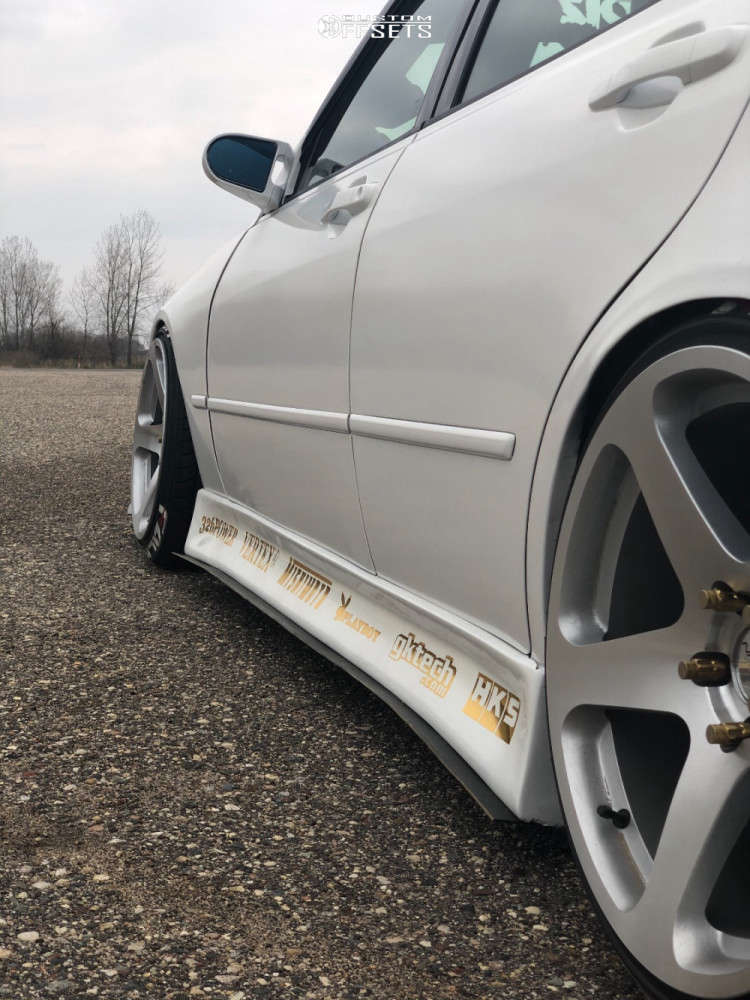 2001 Lexus IS300 with 18x9.5 22 Vordoven Forme 12 and 225/40R18 Ohtsu ...