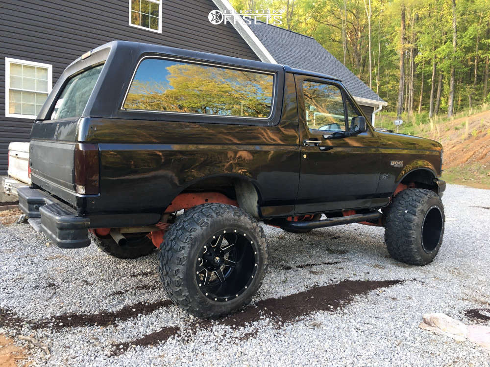 1993 Ford Bronco with 20x14 -76 Fuel Maverick and 35/14R20 Super ...