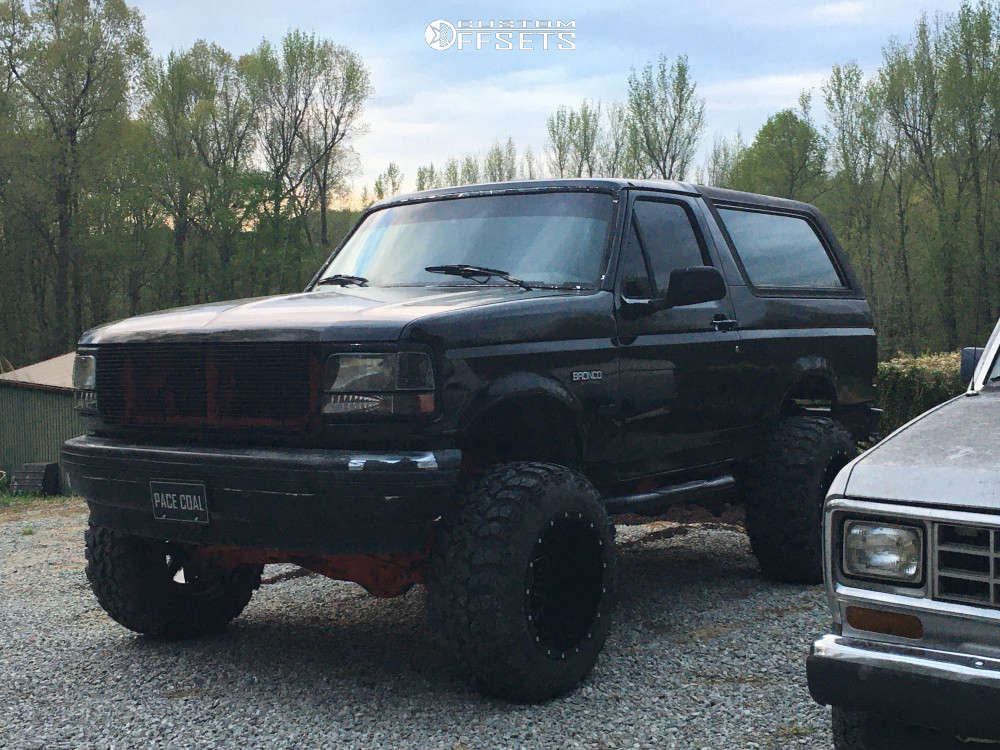 1993 Ford Bronco with 20x14 -76 Fuel Maverick and 35/14R20 Super ...