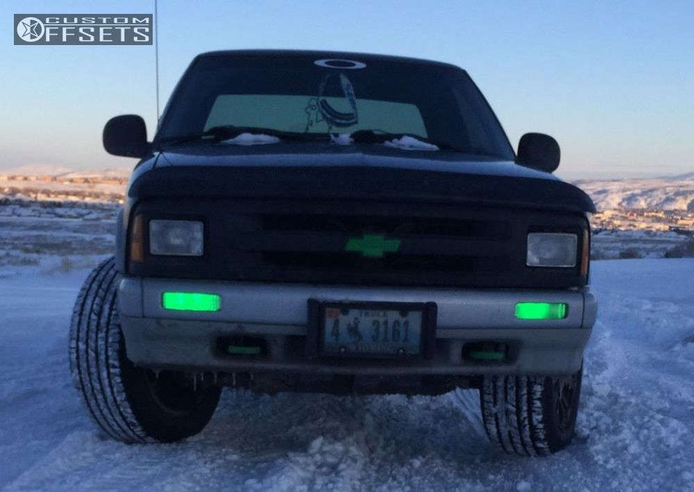 1997 Chevrolet S10 with 18x9 35 XD Xd778 and 30/12.5R18 BFGoodrich ...
