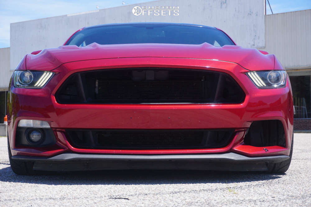 2016 Ford Mustang with 19x10 40 Forgestar Cf10 and 275/35R19 Nexen N ...