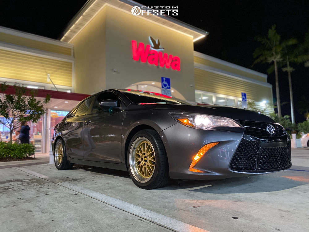 2017 Toyota Camry with 17x8.5 30 JNC 005 and 235/45R17 Leao Lead and ...