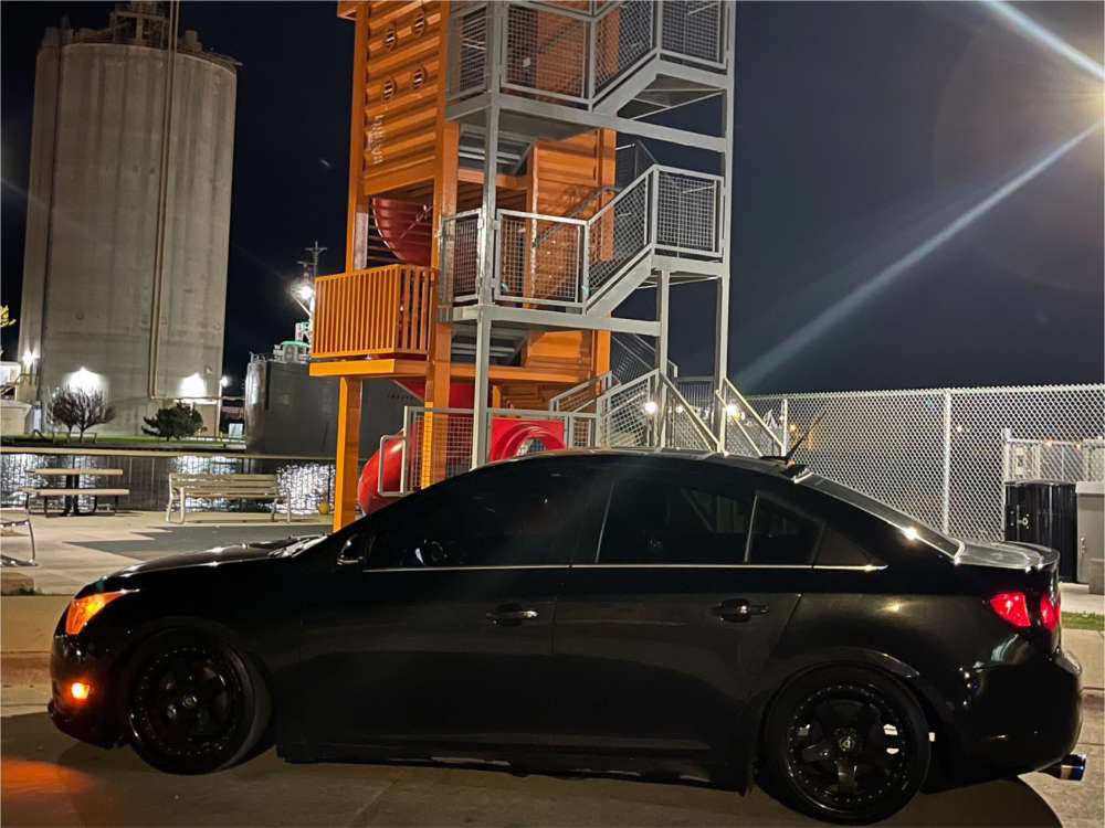 2013 Chevrolet Cruze with 18x8.5 30 G-Line G8073 and 205/40R18 Nankang ...