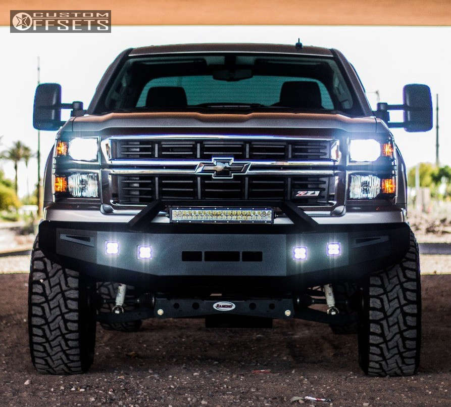 2014 Chevrolet Silverado 1500 with 18x9 0 LRG 102 and 35/12.5R18 Toyo ...