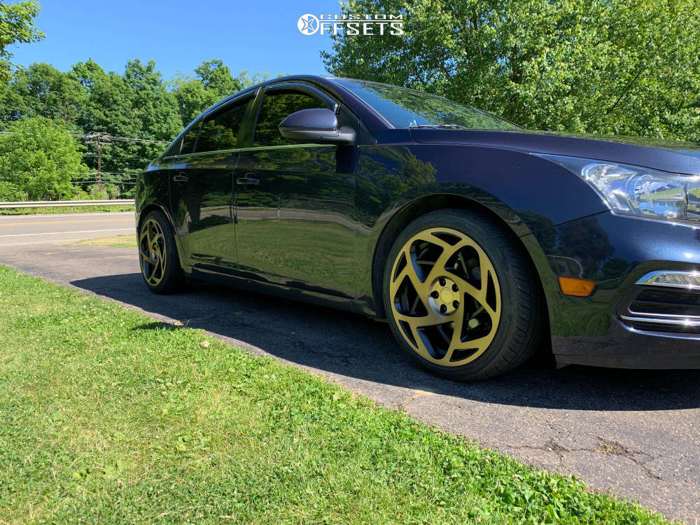 2016 Chevrolet Cruze with 18x8.5 35 JNC Jnc047 and 225/40R18 ...