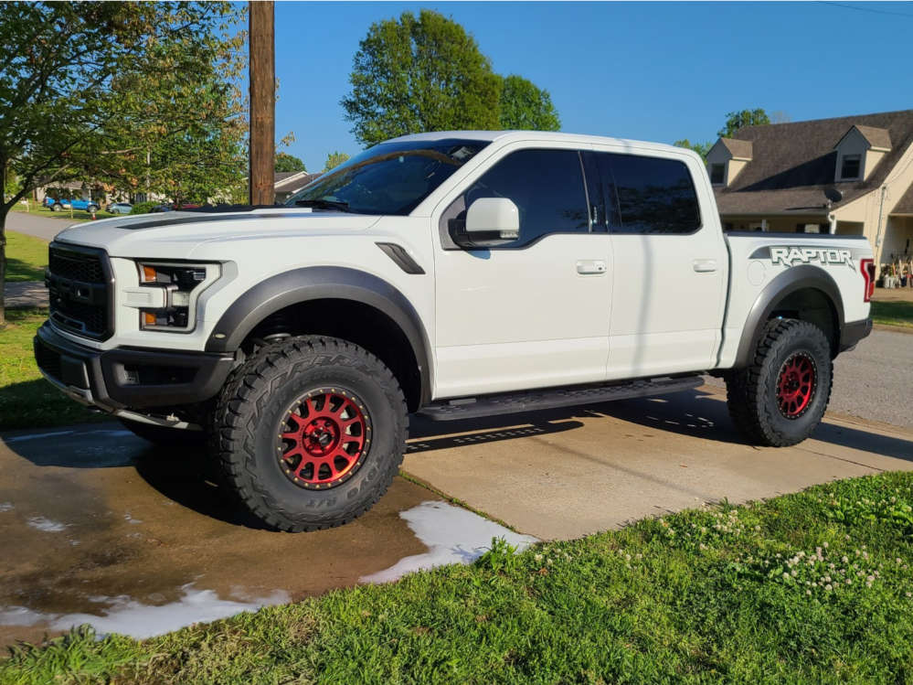 2018 Ford Raptor with 18x9 18 Method Mr305 and 37/12.5R18 Toyo Tires ...