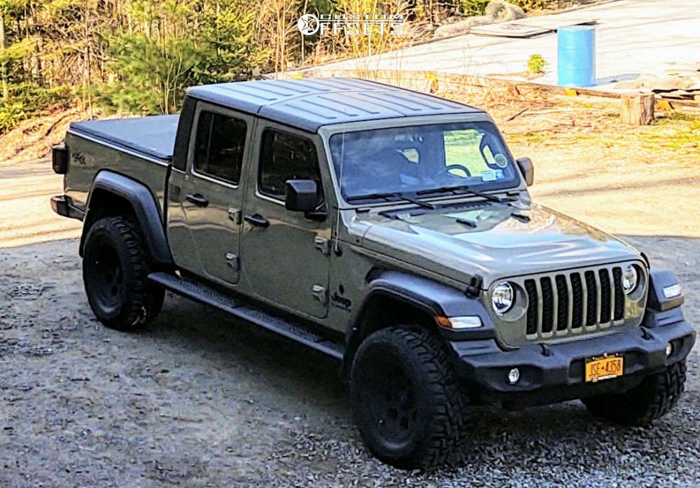 2020 Jeep Gladiator with 17x9 Pro Comp 69 and 33/12.5R17 Toyo Tires ...