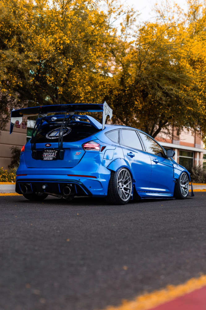 2017 Ford Focus with 18x9.5 22 Anovia Elder and 225/40R18 Accelera 651 ...