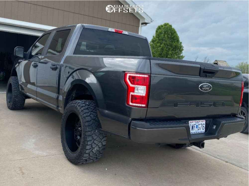 2018 Ford F-150 with 20x10 -25 Ultra Hunter 203 and 33/12.5R20 Kenda ...