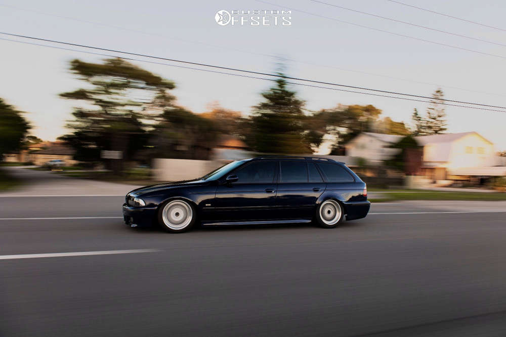 2000 BMW 528i with 17x8 30 BBS Style 5 and 225/45R17 Dunlop Sp Sport ...