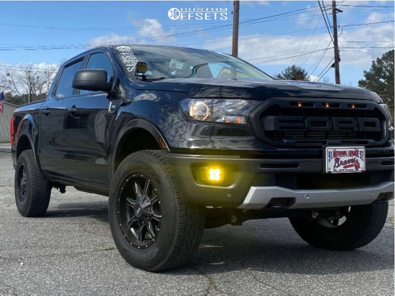 2019 Ford Ranger with 18x9 18 Moto Metal Mo970 and 32/10.5R18 Atturo ...