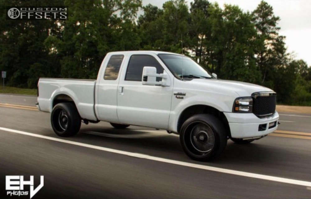 2005 Ford F-250 Super Duty with 22x12 -44 XD Xd820 and 305/50R22 Nitto ...