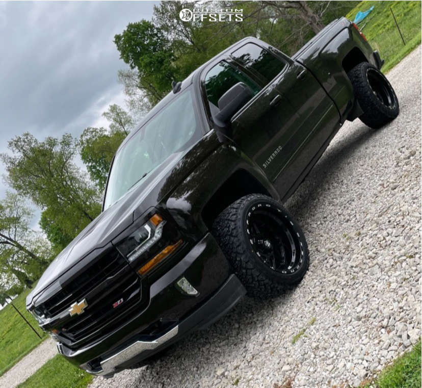 2018 Chevrolet Silverado 1500 with 22x12 -44 TIS Forged 552B and 33/12 ...