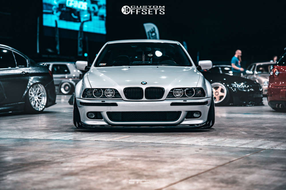 2000 BMW 528i with 19x10.75 -8 Leon Hardiritt Ordens and 235/35R19 ...