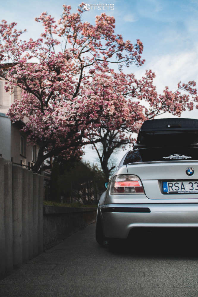 2000 BMW 528i with 19x10.75 -8 Leon Hardiritt Ordens and 235/35R19 ...