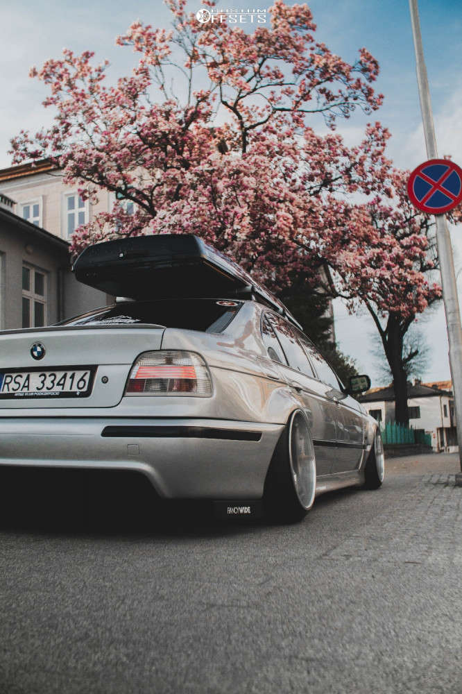 2000 BMW 528i with 19x10.75 -8 Leon Hardiritt Ordens and 235/35R19 ...