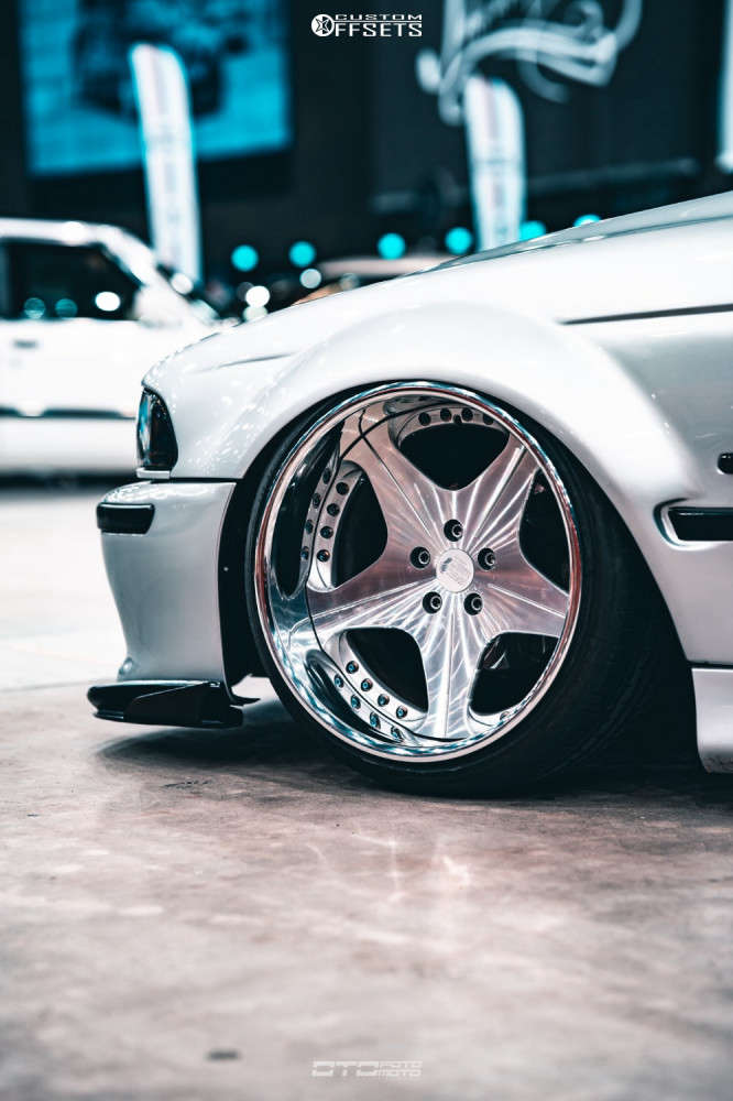 2000 BMW 528i with 19x10.75 -8 Leon Hardiritt Ordens and 235/35R19 ...