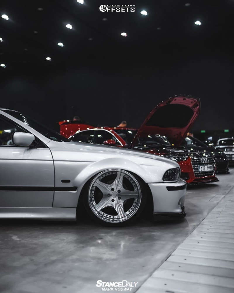 2000 BMW 528i with 19x10.75 -8 Leon Hardiritt Ordens and 235/35R19 ...