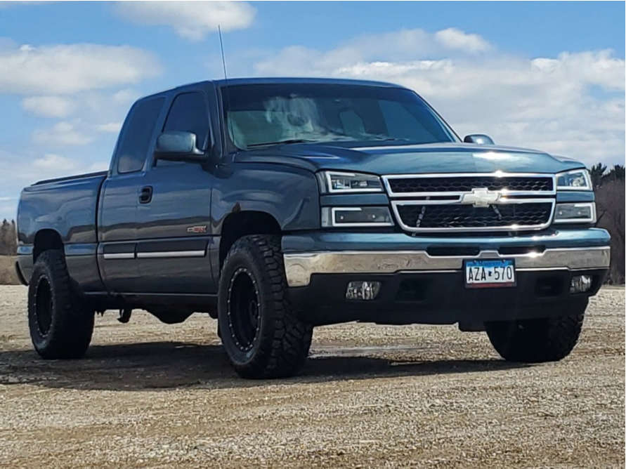 2006 Chevrolet Silverado 1500 with 17x9 -12 Method The Standard and 33/ ...