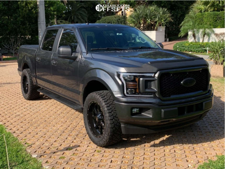 2019 Ford F-150 with 20x9 Moto Metal Mo970 and 295/55R20 Nitto Ridge ...