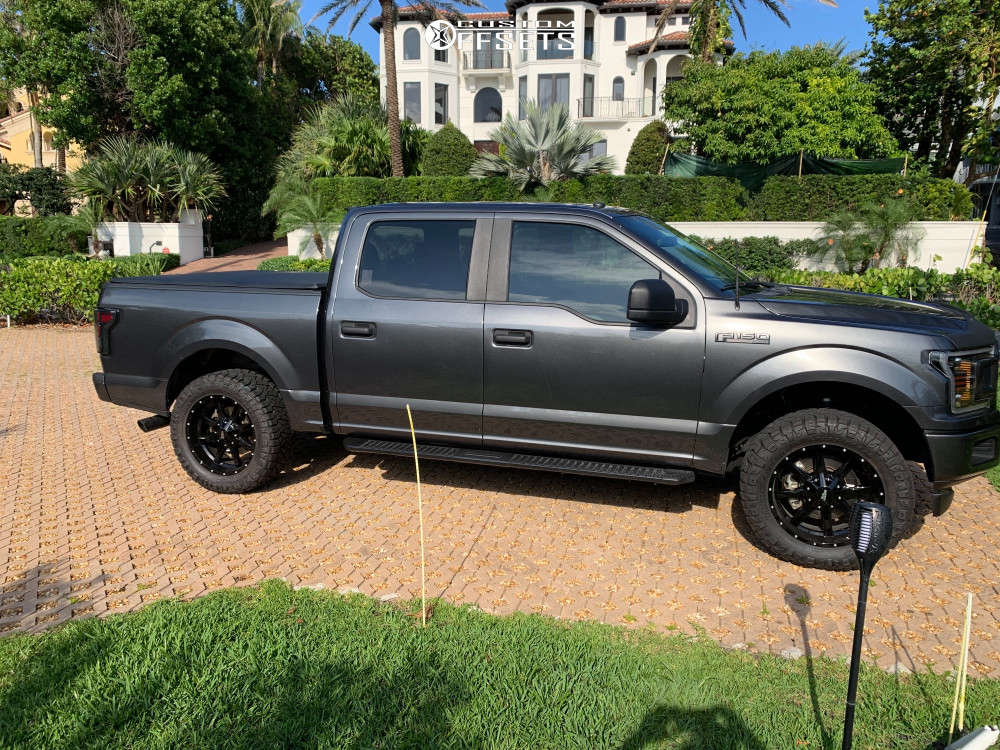2019 Ford F-150 with 20x9 Moto Metal Mo970 and 295/55R20 Nitto Ridge ...