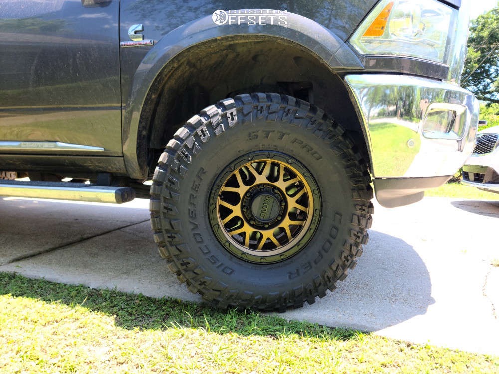2017 Ram 2500 with 17x9 18 KMC Km535 and 37/13.5R17 Cooper Discoverer ...