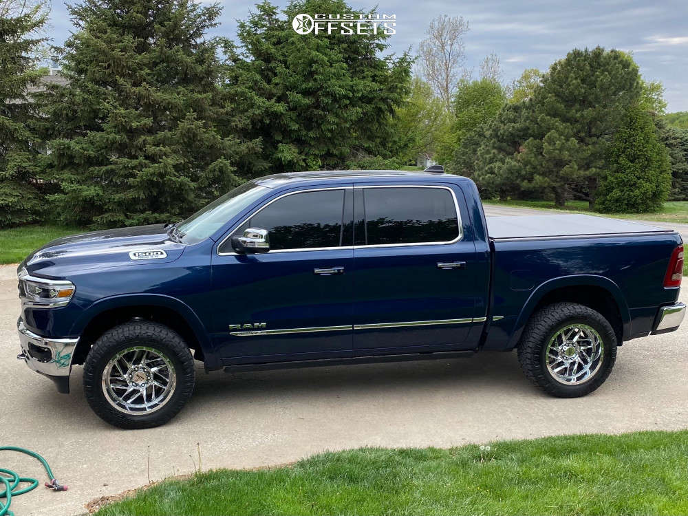 2020 Ram 1500 with 20x10 -18 Moto Metal Mo985 and 33/12.5R20 Nitto ...