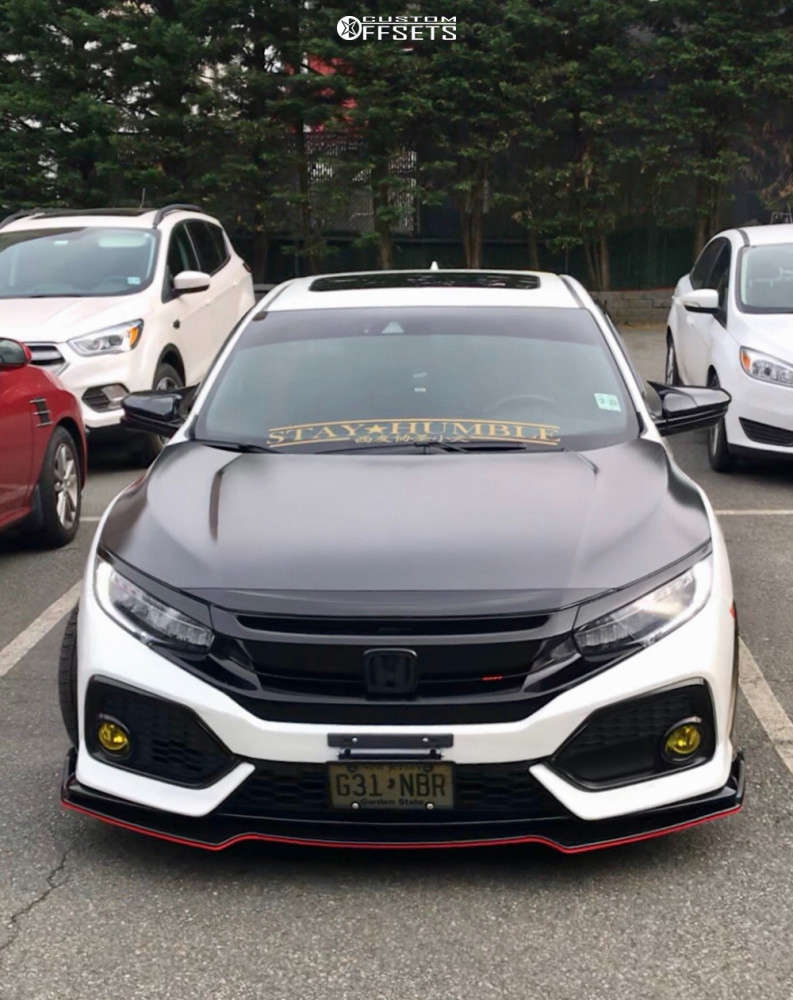 2018 Honda Civic with 18x9.5 30 Aodhan Ah08 and 235/40R18 Continental ...