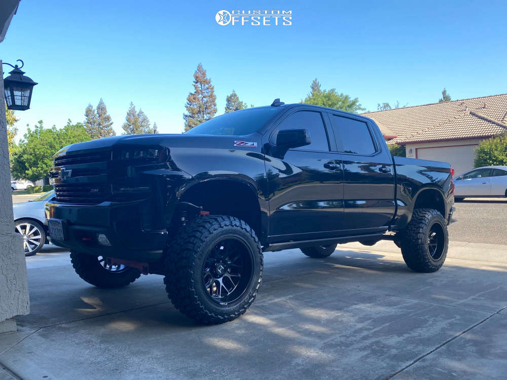 2020 Chevrolet Silverado 1500 with 20x12 -44 Hostile Vulcan and 35/12 ...