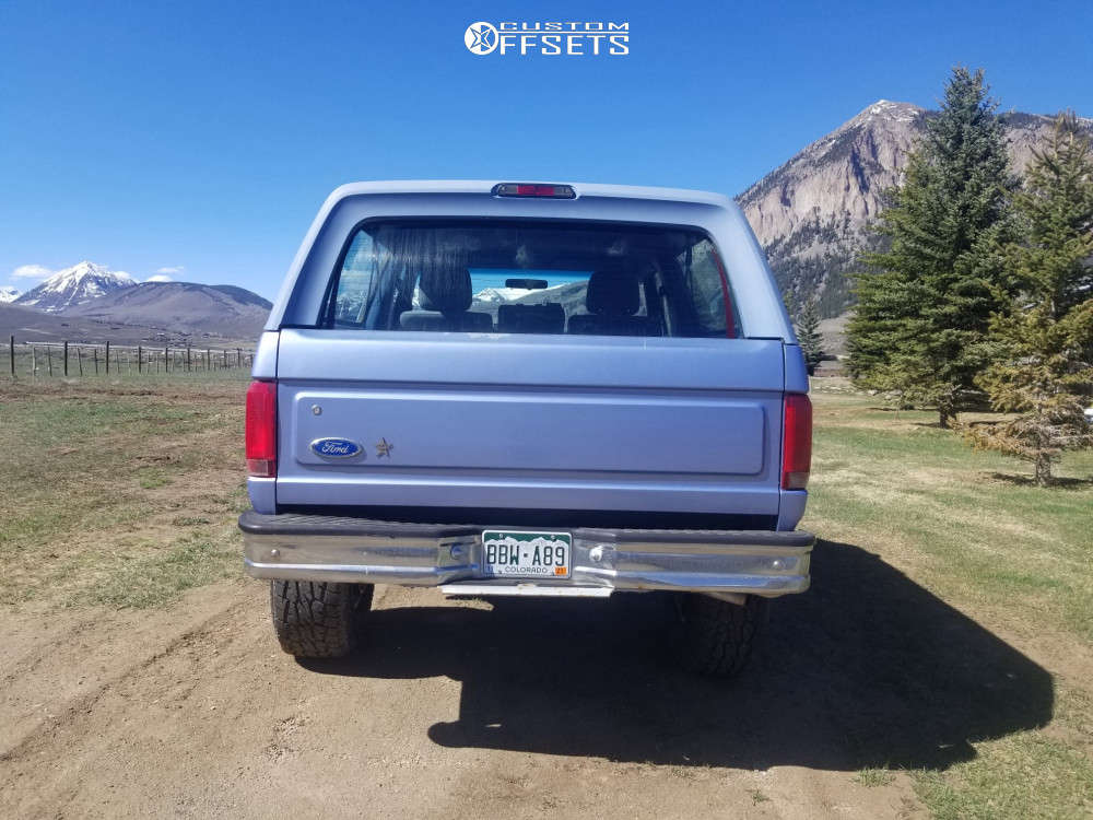 1996 Ford Bronco with 16x10 -25 Pro Comp 69 and 35/12.5R16 Pro Comp Mud ...