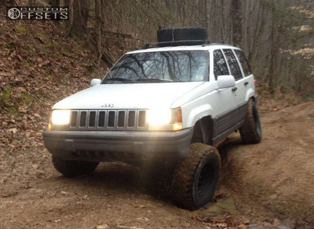 1995 Jeep Grand Cherokee with 15x8 -12 Cragar D-Window and 32/11.5R15 ...