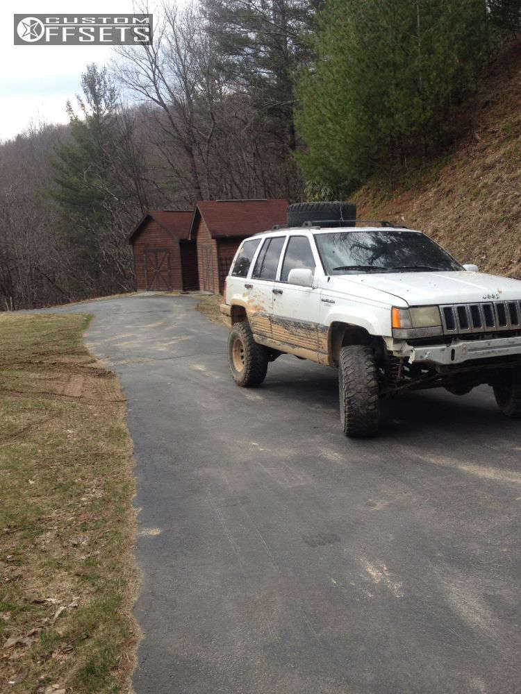 1995 Jeep Grand Cherokee with 15x8 -12 Cragar D-Window and 32/11.5R15 ...