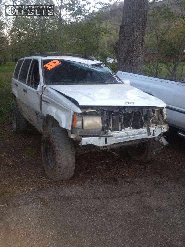 1995 Jeep Grand Cherokee with 15x8 -12 Cragar D-Window and 32/11.5R15 ...