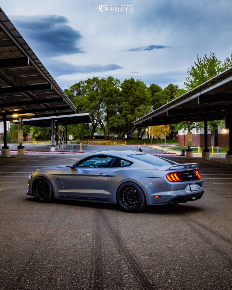 2020 Ford Mustang with 19x9.5 22 Aodhan Ds07 and 245/40R19 Centennial ...