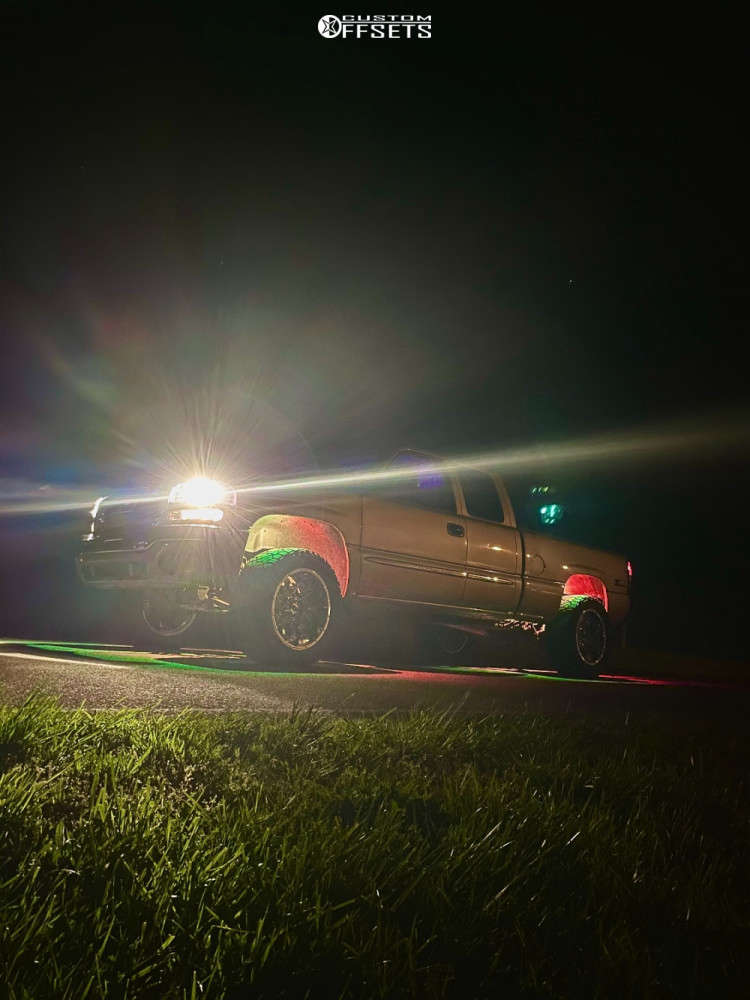 2004 GMC Sierra 1500 with 20x10 -25 Vision Bomb and 33/12.5R20 Venom ...