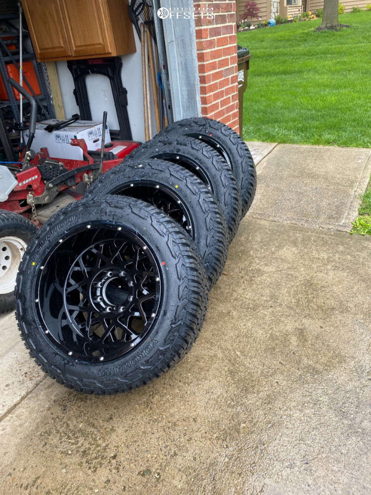 2003 Ford F-350 Super Duty with 20x12 -51 Vision Rocker and 33/12.5R20 ...
