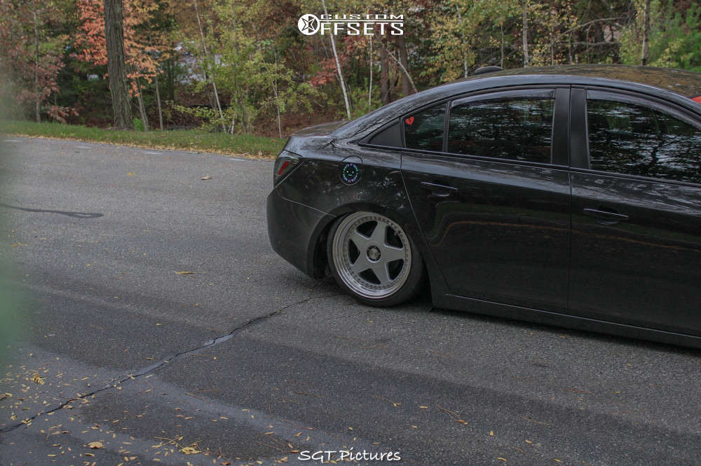 2015 Chevrolet Cruze with 18x9 38 Avant Garde M240 and 215/35R18 ...