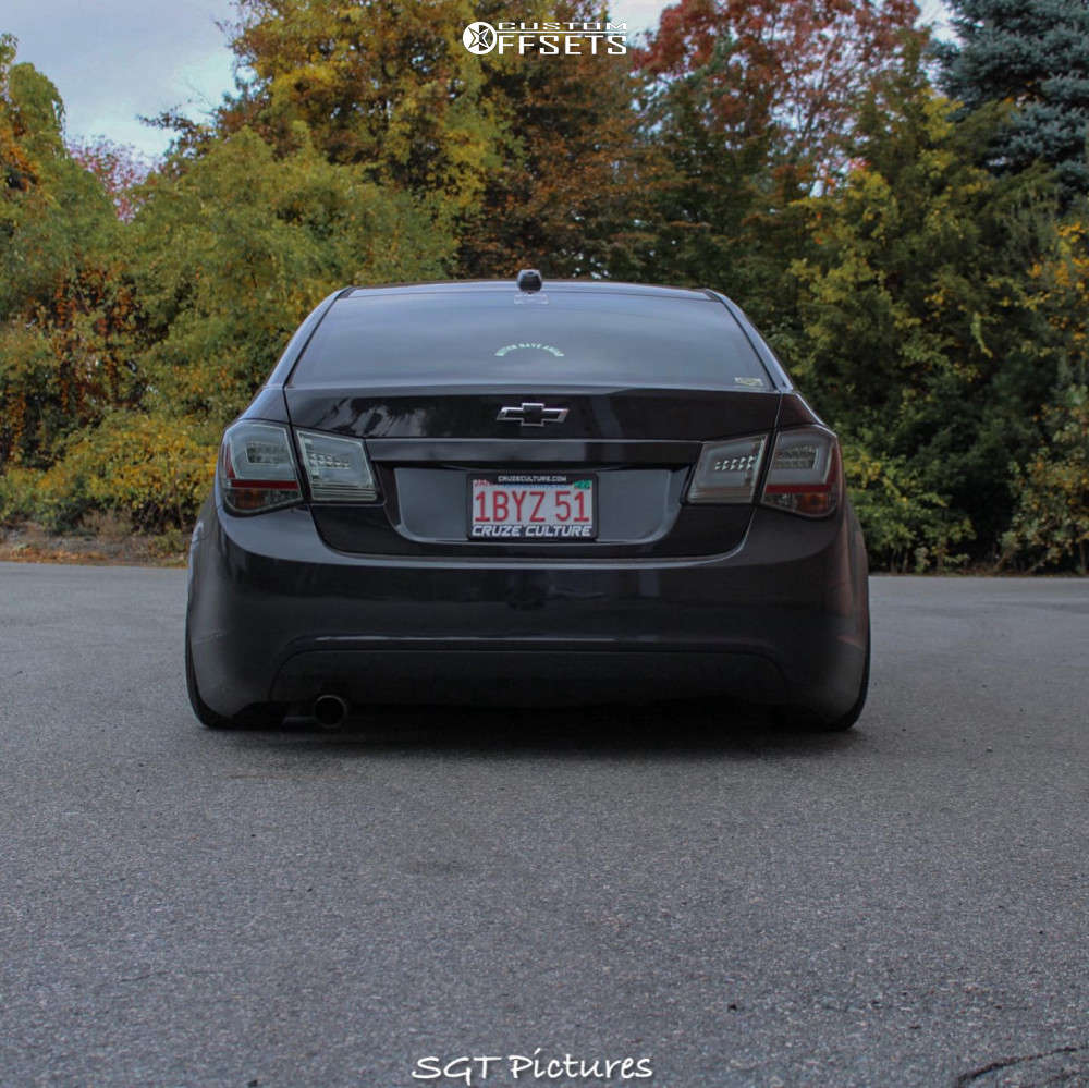 2015 Chevrolet Cruze with 18x9 38 Avant Garde M240 and 215/35R18 ...