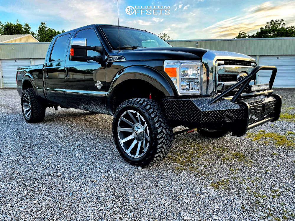 2014 Ford F-250 Super Duty with 22x10 -18 Fuel Contra and 35/12.5R22 ...
