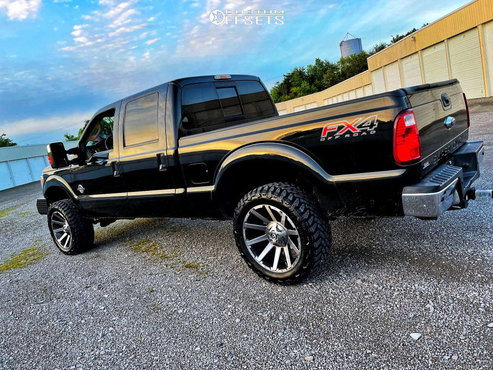 2014 Ford F-250 Super Duty with 22x10 -18 Fuel Contra and 35/12.5R22 ...