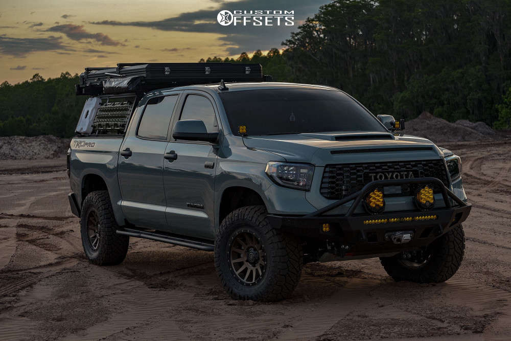 2021 Toyota Tundra with 18x9 25 Icon Alloys Compression and 35/12.5R18 ...