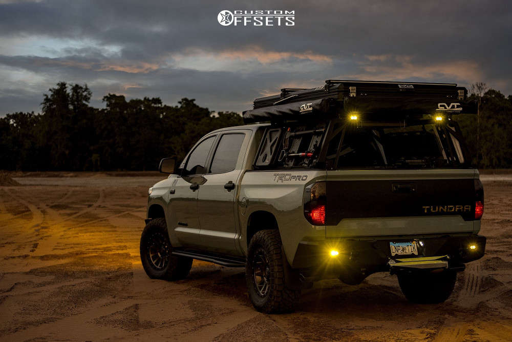 2021 Toyota Tundra with 18x9 25 Icon Alloys Compression and 35/12.5R18 ...