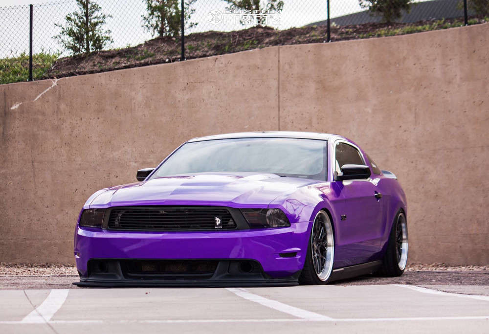 2011 Ford Mustang with 19x9.5 22 ESR Cs11 and 235/35R19 Federal SS595 ...