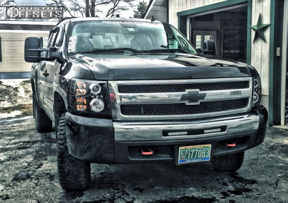 2009 Chevrolet Silverado 1500 with 17x9 -12 XD Spy and 285/70R17 Fierce ...