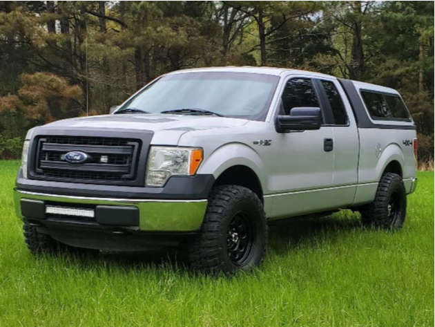 2014 Ford F-150 with 17x9 -12 Vision Soft 8 and 35/12.5R17 Federal ...